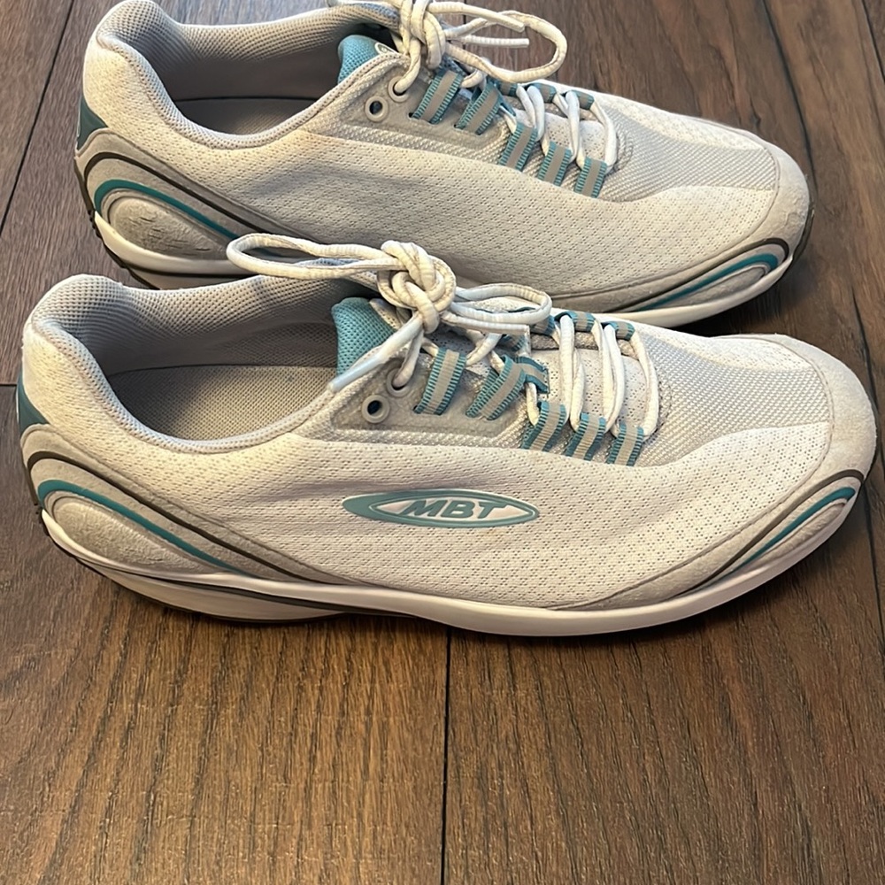 Mbt Mahuta White Sneakers - Gem